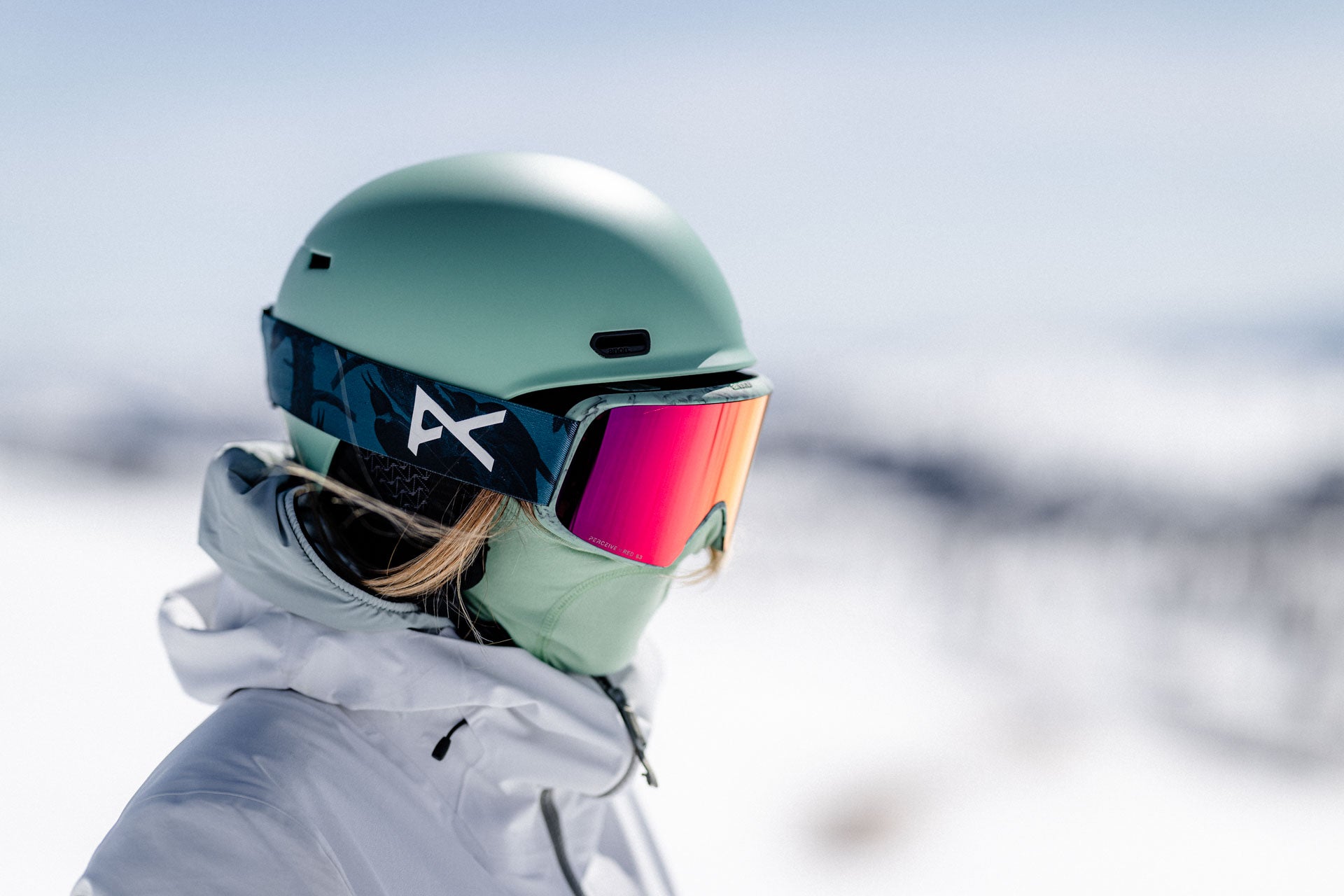 How to Prevent Ski Goggles from Fogging & Anon’s Anti-fog Goggle Lense ...